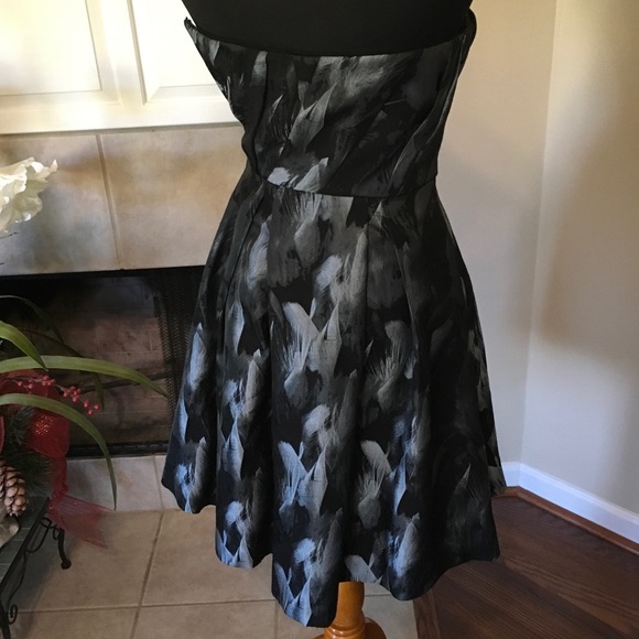 White House Black Market | Dresses | Whbm Strapless Cocktail Dress | Poshmark